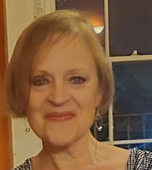 Writers Chat 58: Liz McSkeane on “What To Put In A Suitcase” (Turas ...
